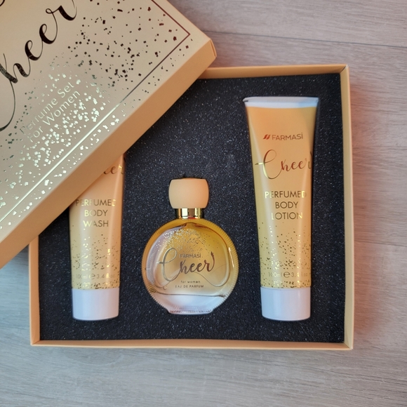 Farmasi | Bath & Body | Farmasi Cheer Womens Gift Set 3 Piece Perfume ...